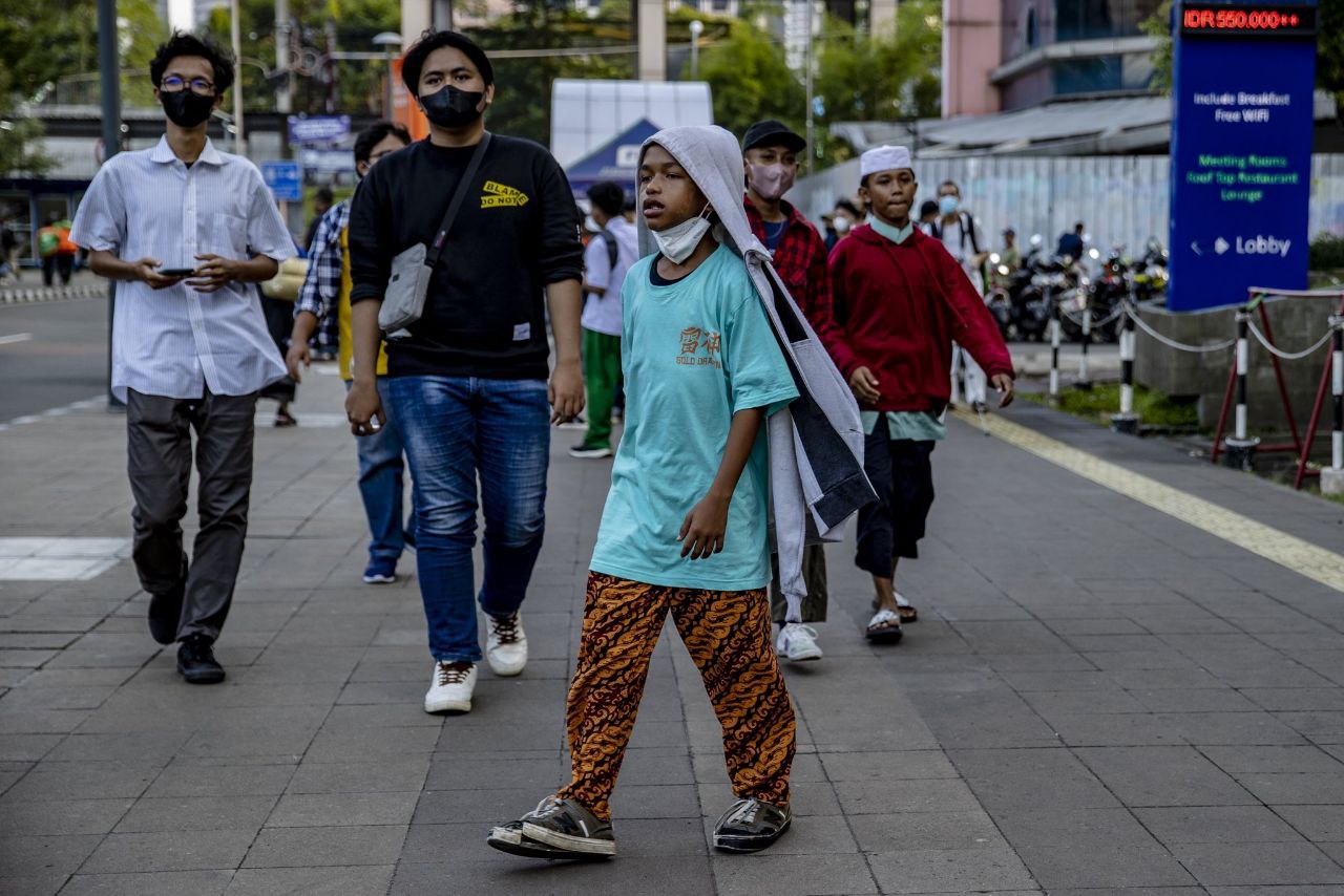 Citayam Fashion Week di Dukuh Atas Makin Ramai Hingga Sempat Buat ...