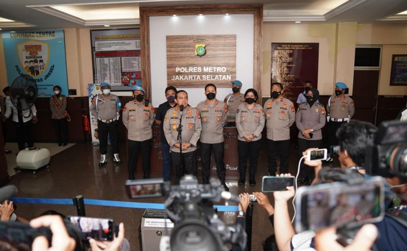 Perkembangan Kasus Penembakan di Rumah Kadiv Propam Polri, Ada 7 Titik ... Perkembangan Kasus Penembakan di Rumah Kadiv Propam Polri, Ada 7 Titik ...
