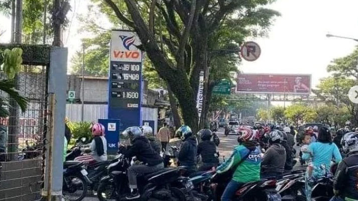 Apa Itu SPBU Vivo yang Kini Diburu Pengendara Sepeda Motor