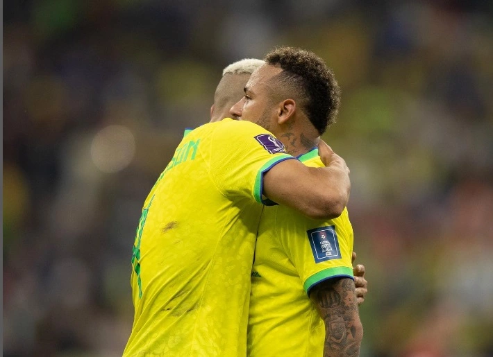 Foto Cedera Kaki Neymar di Piala Dunia 2022 Qatar, Ankle-nya Bengkak Besar Hingga Dibalut Alat ...