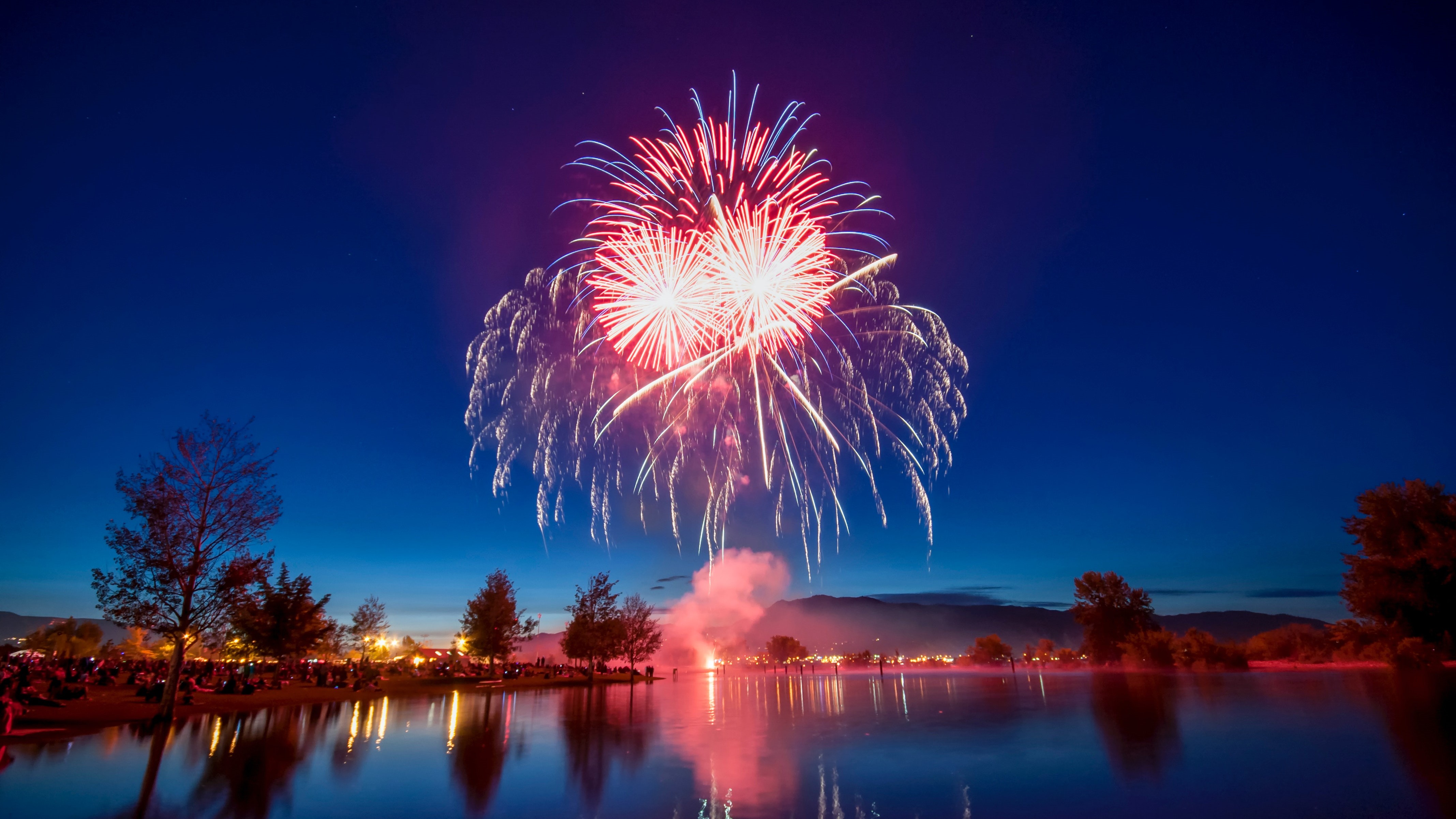 3 Pesta Kembang Api Terbesar di Dunia, Salah Satunya Capai Berat 1,2 ...