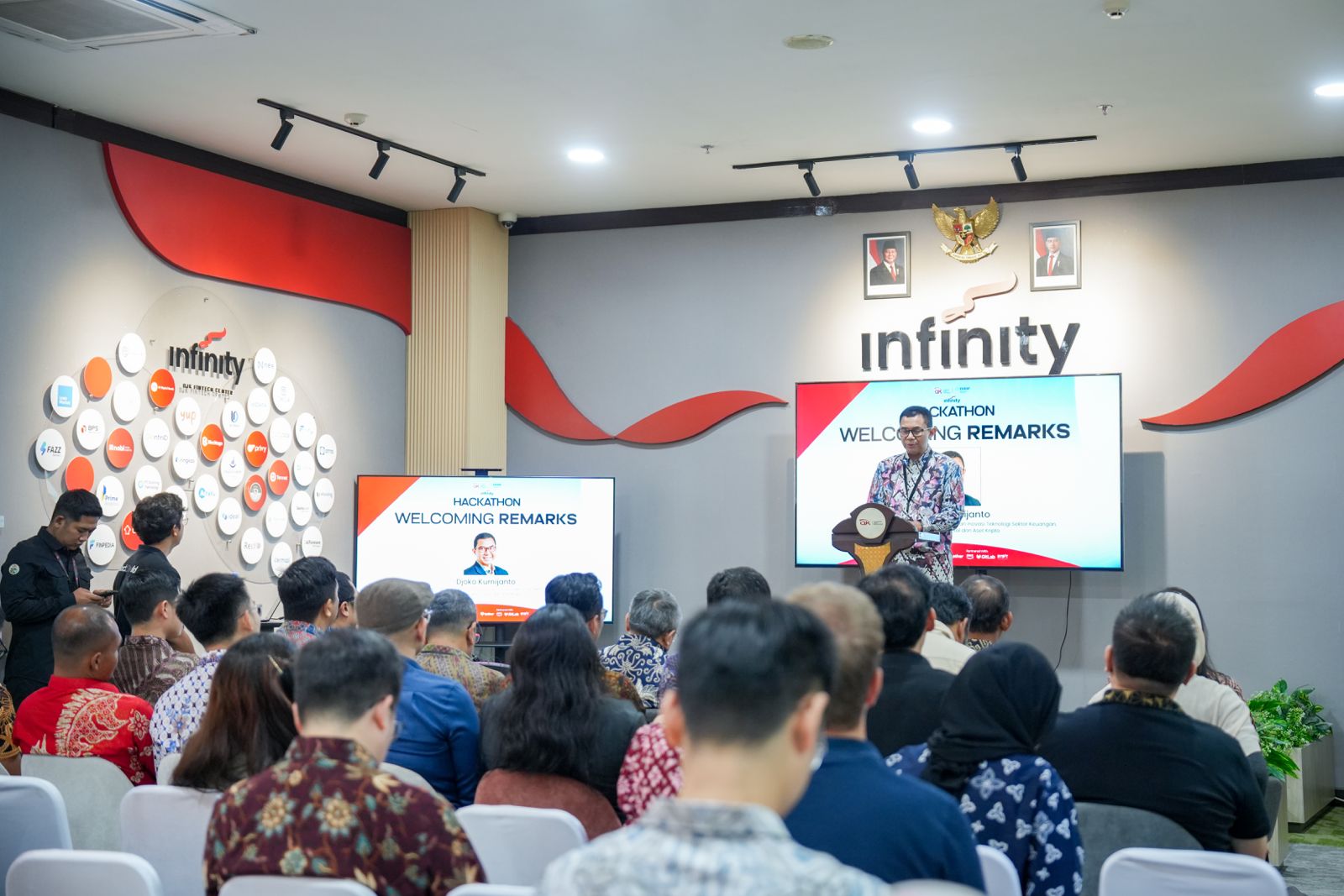 Kementerian Ekraf dan OJK Luncurkan OJK-Ekraf Hackathon 2025, Apa Itu ...